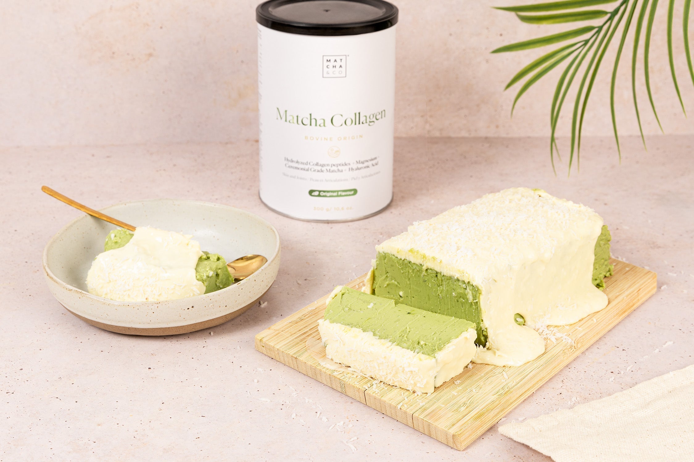 Coconut, matcha and collagen bar – Matcha & CO